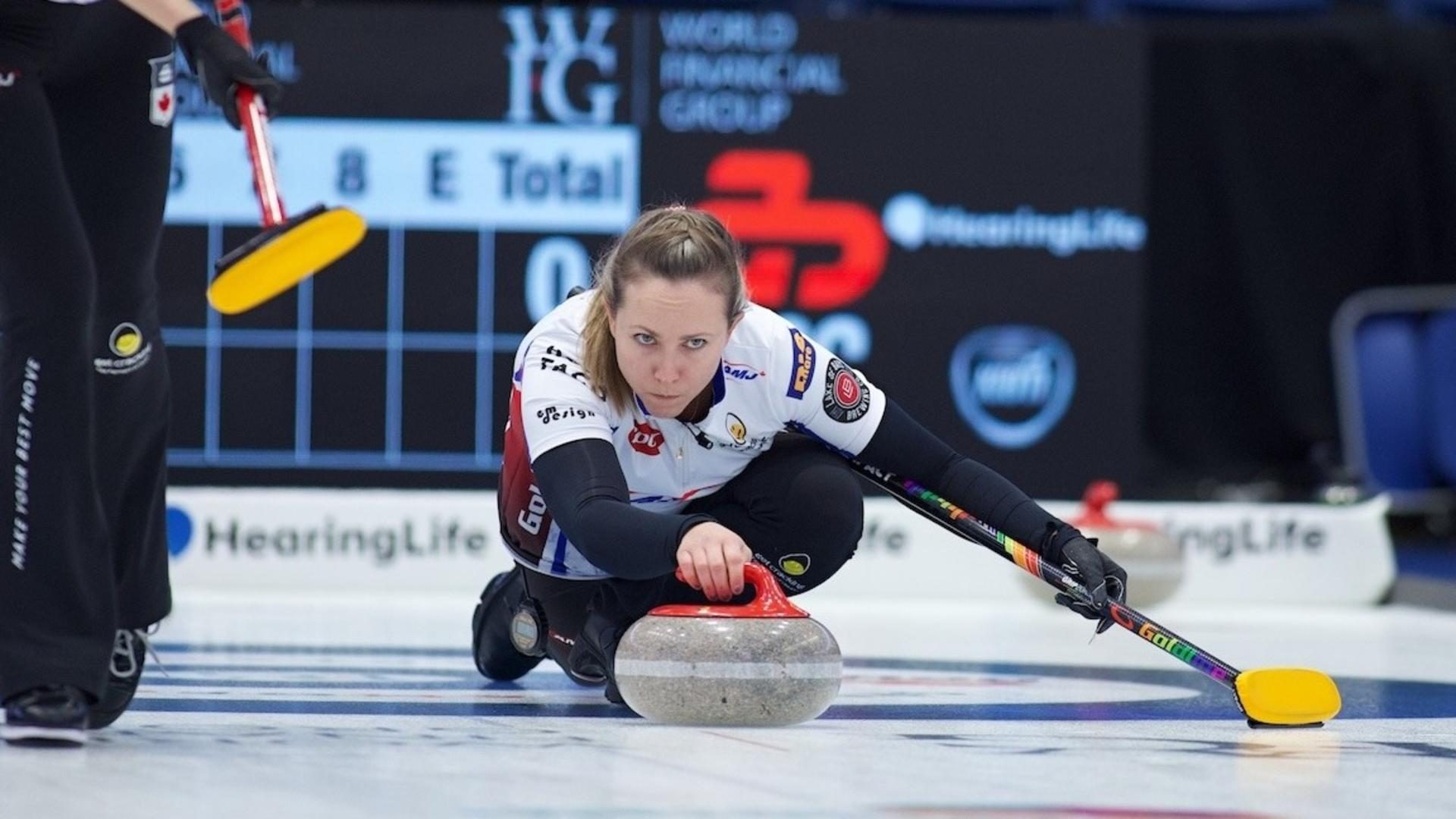 Homan strengthens hold atop world rankings