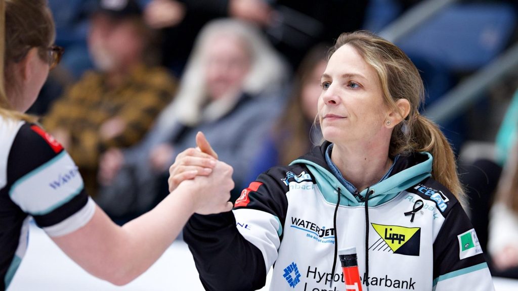 Swiss teams honour victims of deadly Crans-Montana bar fire